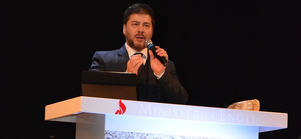 Joel Engel lança o seu livro "Os 4 Níveis de Unção e a renovação ...