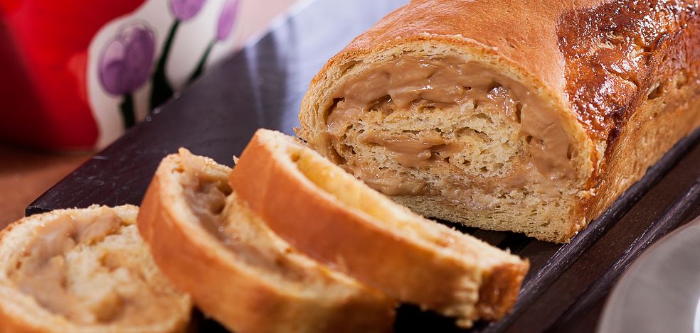 Pão doce com cream cheese e doce de leite - Guiame