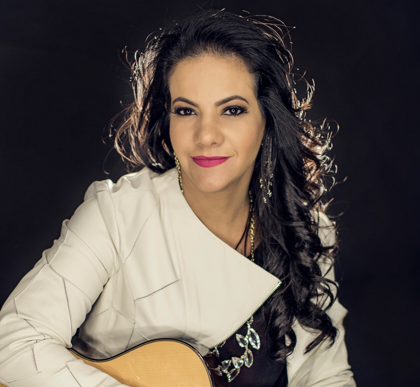 Danielle Bellini lança videoclipe da música 'Meu Bem Maior'; Assista ...