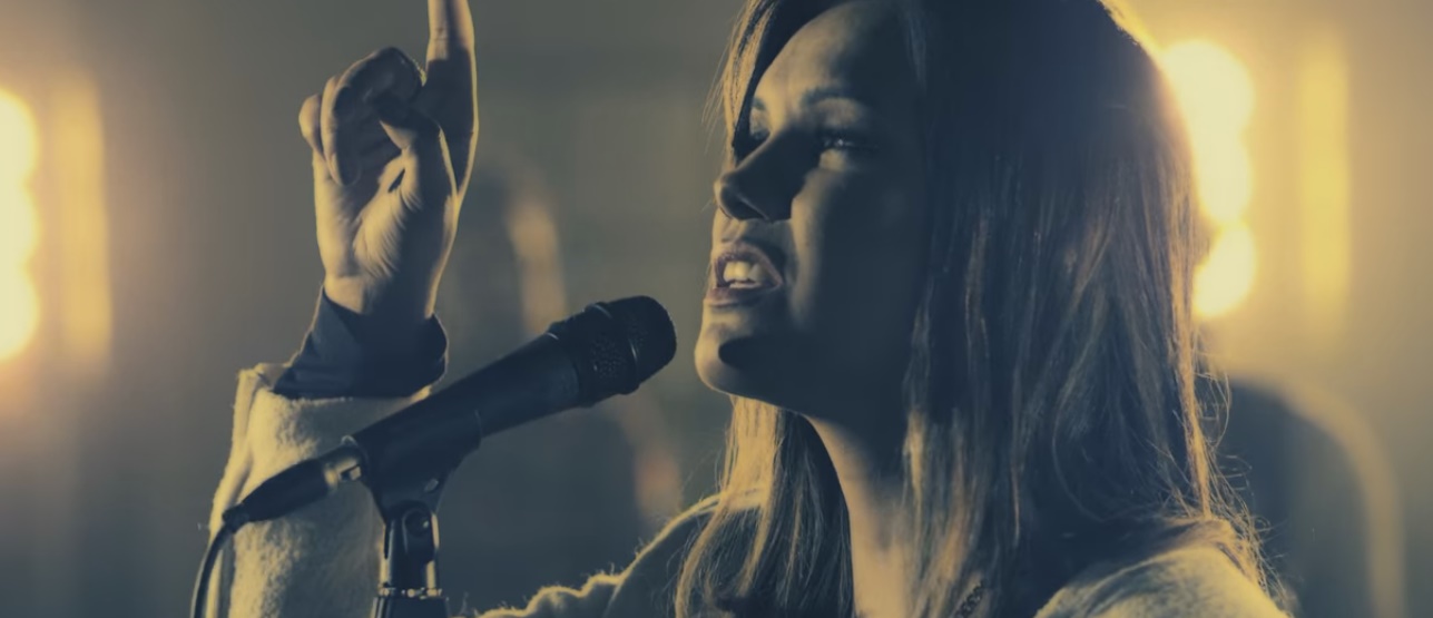 Heloisa Rosa lança novo clipe do álbum Paz: Reina - Guiame