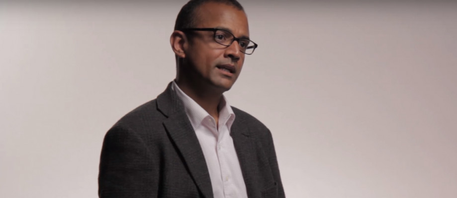 Sacerdote deixa hinduísmo ao entrar em uma igreja pela primeira vez ...