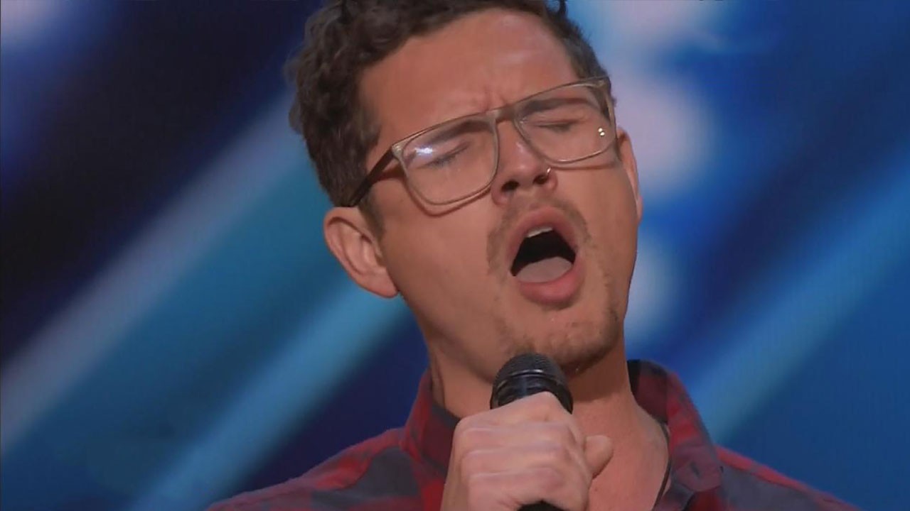 "Há algo especial em sua voz, é Jesus”, diz jurado a pastor que ...