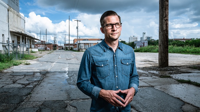 Homem deixa ocultismo após sentir Deus entrar em seu quarto: “A ...