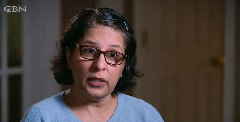 Hindu joga fora seus ídolos após ser curada por Jesus: “Sirvo um só ...